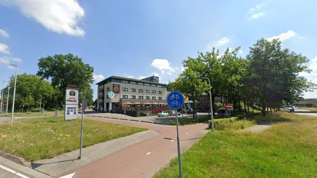 Hotel de Druiventros gaat nog een jaar statushouders opvangen