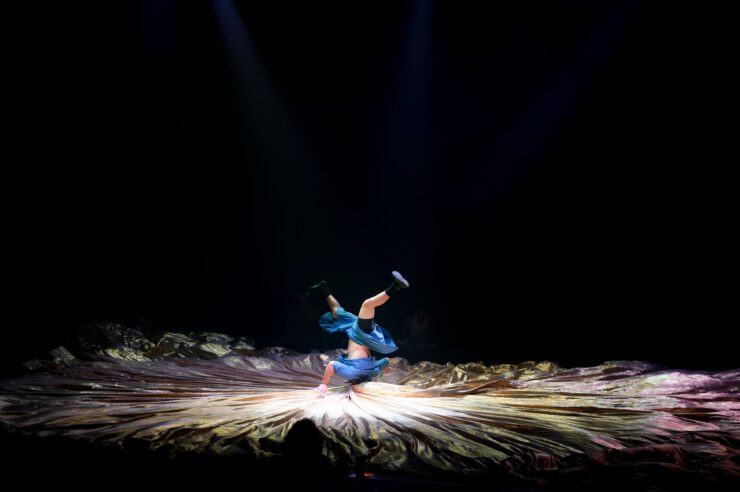 Dansend met de zon: Sol Invictus verlicht Tilburg op Holland Dance Festival