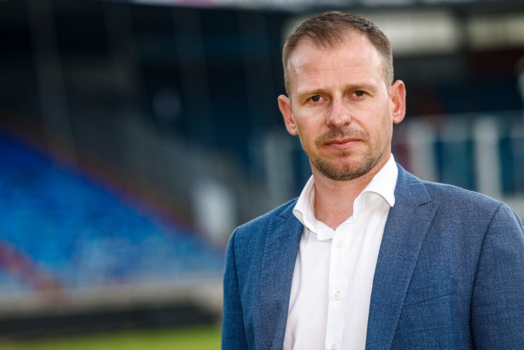 Tom Caluwé vertrekt per direct bij Willem II en keert terug naar KV ...