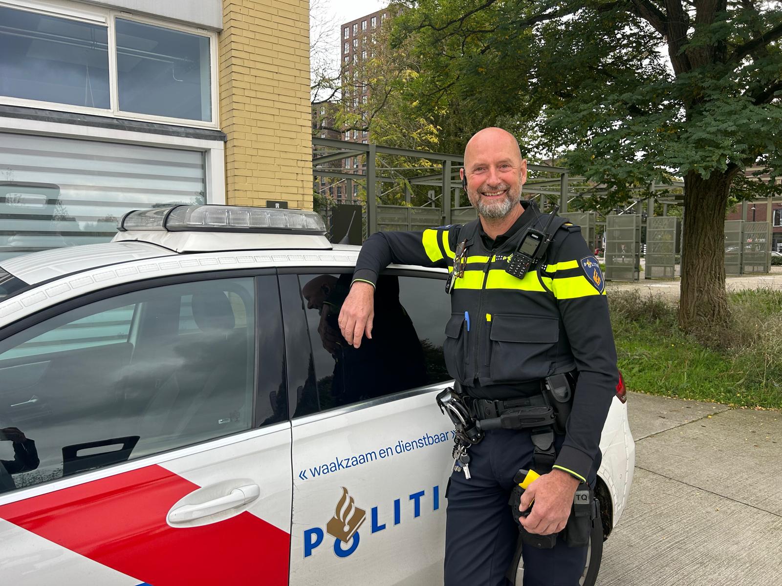 Wijkagent Erwin vlogt er op los: “Het moest van de baas” - Oozo.nl