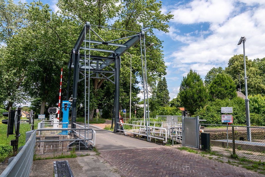 Spoedreparatie brug Haghorst klaar: tijdelijke oplossing ingezet